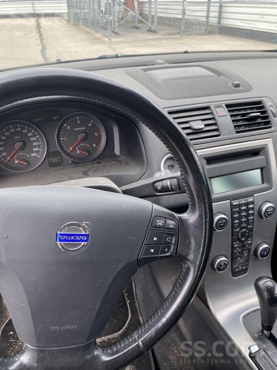 Pelēks Volvo V50 2009 Rīga, ar dzinēja tilpumu 2.00 L un nobraukumu 222 tūkst. km par 2200 €, foto 8 vietnē AUTOMOTO.COM.LV