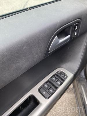 Pelēks Volvo V50 2009 Rīga, ar dzinēja tilpumu 2.00 L un nobraukumu 222 tūkst. km par 2200 €, foto 9 vietnē AUTOMOTO.COM.LV