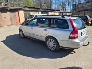 Серый Вольво В50 2007 в Рига, объемом двигателя 1.80 л и пробегом 257 тыс. км за 1750 €, фото 5 на AUTOMOTO.COM.LV