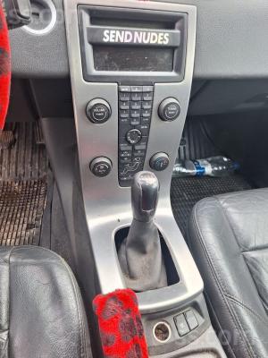 Pelēks Volvo V50 2005 Rīga, ar dzinēja tilpumu 2.00 L un nobraukumu 450 tūkst. km par 1800 €, foto  vietnē AUTOMOTO.COM.LV