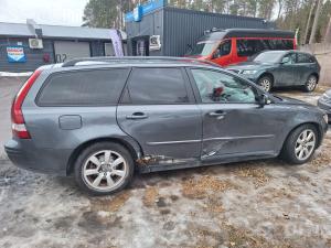 Pelēks Volvo V50 2005 Rīga, ar dzinēja tilpumu 2.00 L un nobraukumu 450 tūkst. km par 1800 €, foto 7 vietnē AUTOMOTO.COM.LV