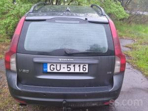 Pelēks Volvo V50 2007 Rīga, ar dzinēja tilpumu 2.40 L un nobraukumu 328 tūkst. km par 1800 €, foto  vietnē AUTOMOTO.COM.LV