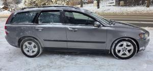 Pelēks Volvo V50 2004 Viļņa, ar dzinēja tilpumu 2.40 L un nobraukumu 400 tūkst. km par 1500 €, foto 4 vietnē AUTOMOTO.COM.LV