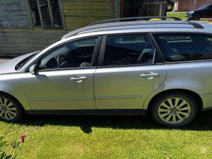 Grey Volvo V50 2004 in Kretinga, with an engine capacity of 2.00 L and mileage of 490 thousand km for 600 €, photo 6 on AUTOMOTO.COM.LV