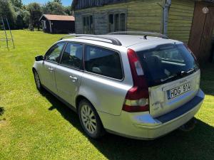 Grey Volvo V50 2004 in Kretinga, with an engine capacity of 2.00 L and mileage of 490 thousand km for 600 €, photo 7 on AUTOMOTO.COM.LV