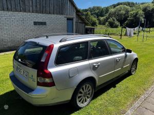 Grey Volvo V50 2004 in Kretinga, with an engine capacity of 2.00 L and mileage of 490 thousand km for 600 €, photo 8 on AUTOMOTO.COM.LV