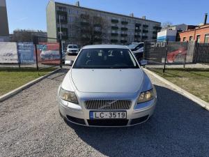 Grey Volvo V50 2004 in Ventspils, with an engine capacity of 2.00 L and mileage of 302 thousand km for 1590 €, photo 3 on AUTOMOTO.COM.LV