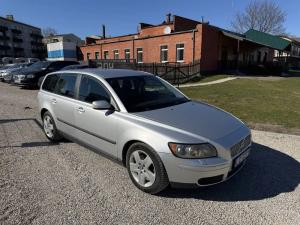 Grey Volvo V50 2004 in Ventspils, with an engine capacity of 2.00 L and mileage of 302 thousand km for 1590 €, photo 4 on AUTOMOTO.COM.LV