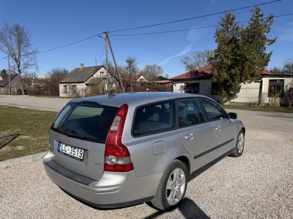 Серый Вольво В50 2004 в Вентспилс, объемом двигателя 2.00 л и пробегом 302 тыс. км за 1590 €, фото 6 на AUTOMOTO.COM.LV