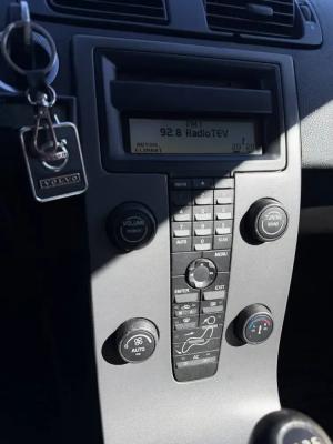 Grey Volvo V50 2004 in Ventspils, with an engine capacity of 2.00 L and mileage of 302 thousand km for 1590 €, photo 19 on AUTOMOTO.COM.LV