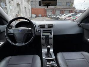 Grey Volvo V50 2004 in Daugavpils, with an engine capacity of 2.00 L and mileage of 312 thousand km for 2550 €, photo 14 on AUTOMOTO.COM.LV
