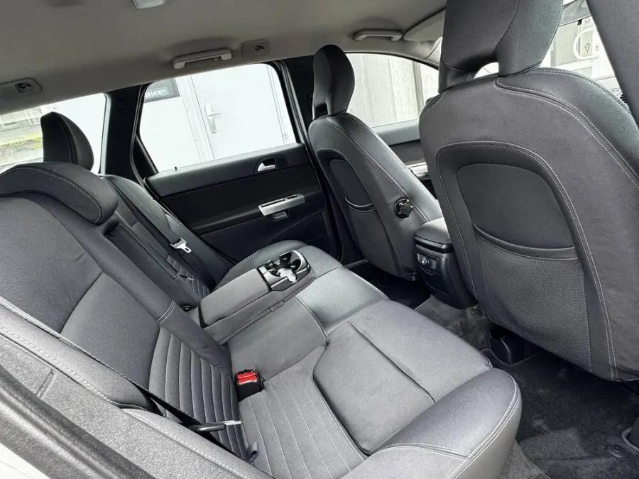 Grey Volvo V50 2004 in Daugavpils, with an engine capacity of 2.00 L and mileage of 312 thousand km for 2550 €, photo 23 on AUTOMOTO.COM.LV