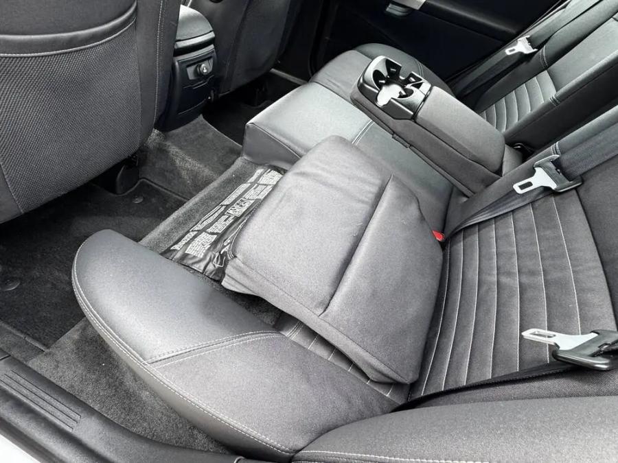 Grey Volvo V50 2004 in Daugavpils, with an engine capacity of 2.00 L and mileage of 312 thousand km for 2550 €, photo 24 on AUTOMOTO.COM.LV