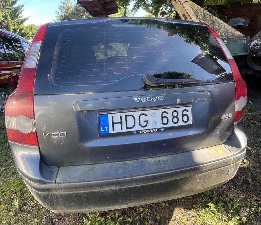 Серый Вольво В50 2004 в Паневежис, объемом двигателя 2.00 л и пробегом 320 тыс. км за 700 €, фото 6 на AUTOMOTO.COM.LV