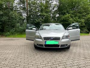 Pelēks Volvo V50 2004 Cēsis, ar dzinēja tilpumu 2.40 L un nobraukumu 338 tūkst. km par 1500 €, foto 3 vietnē AUTOMOTO.COM.LV