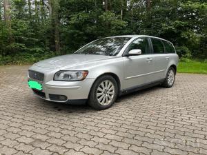 Pelēks Volvo V50 2004 Cēsis, ar dzinēja tilpumu 2.40 L un nobraukumu 338 tūkst. km par 1500 €, foto 7 vietnē AUTOMOTO.COM.LV