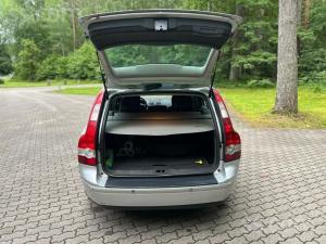 Pelēks Volvo V50 2004 Cēsis, ar dzinēja tilpumu 2.40 L un nobraukumu 338 tūkst. km par 1500 €, foto 9 vietnē AUTOMOTO.COM.LV