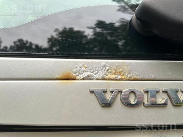 Pelēks Volvo V50 2004 Cēsis, ar dzinēja tilpumu 2.40 L un nobraukumu 338 tūkst. km par 1500 €, foto 10 vietnē AUTOMOTO.COM.LV