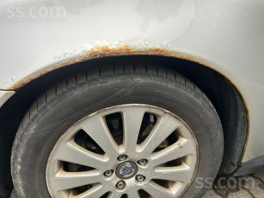 Pelēks Volvo V50 2004 Cēsis, ar dzinēja tilpumu 2.40 L un nobraukumu 338 tūkst. km par 1500 €, foto 15 vietnē AUTOMOTO.COM.LV