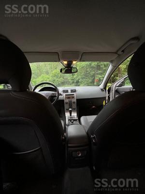 Pelēks Volvo V50 2004 Cēsis, ar dzinēja tilpumu 2.40 L un nobraukumu 338 tūkst. km par 1500 €, foto 20 vietnē AUTOMOTO.COM.LV