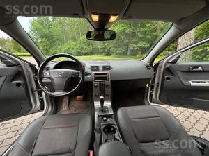 Pelēks Volvo V50 2004 Cēsis, ar dzinēja tilpumu 2.40 L un nobraukumu 338 tūkst. km par 1500 €, foto 21 vietnē AUTOMOTO.COM.LV