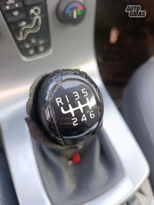 Pelēks Volvo V50 2004 Ukmergė, ar dzinēja tilpumu 2.00 L un nobraukumu 368 tūkst. km par 700 €, foto 17 vietnē AUTOMOTO.COM.LV