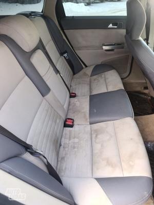 Pelēks Volvo V50 2004 Ukmergė, ar dzinēja tilpumu 2.00 L un nobraukumu 368 tūkst. km par 700 €, foto 19 vietnē AUTOMOTO.COM.LV