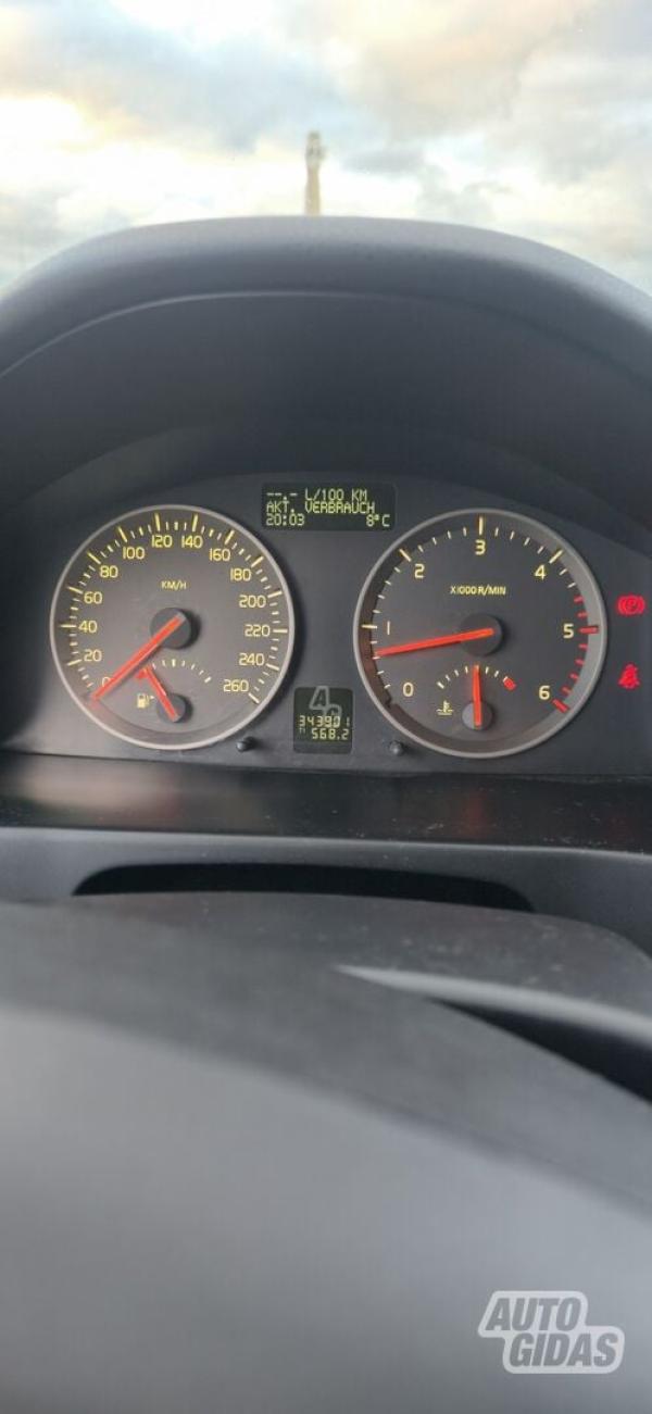 Pelēks Volvo V50 2004 Ukmergė, ar dzinēja tilpumu 2.00 L un nobraukumu 344 tūkst. km par 1600 €, foto 7 vietnē AUTOMOTO.COM.LV