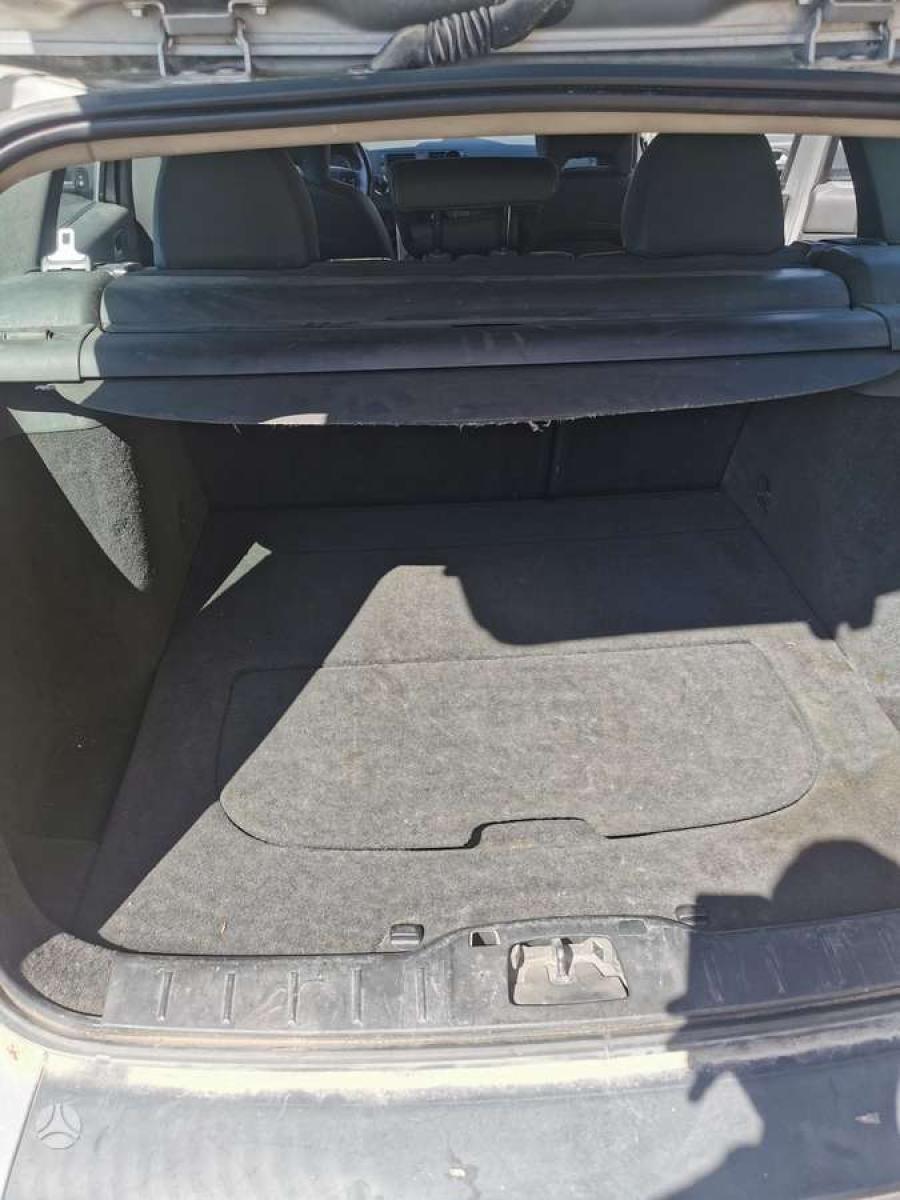 Pelēks Volvo V50 2004 Šauļi, ar dzinēja tilpumu 2.00 L un nobraukumu 475 tūkst. km par 700 €, foto 14 vietnē AUTOMOTO.COM.LV