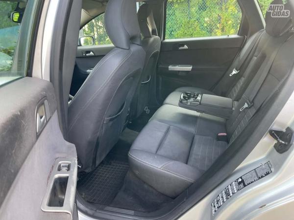 Grey Volvo V50 2004 in Siauliai, with an engine capacity of 2.00 L and mileage of 470 thousand km for 1400 €, photo 11 on AUTOMOTO.COM.LV