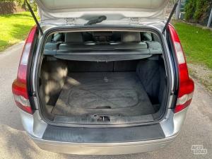 Grey Volvo V50 2004 in Siauliai, with an engine capacity of 2.00 L and mileage of 470 thousand km for 1400 €, photo 14 on AUTOMOTO.COM.LV