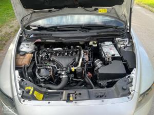 Grey Volvo V50 2004 in Siauliai, with an engine capacity of 2.00 L and mileage of 470 thousand km for 1400 €, photo 15 on AUTOMOTO.COM.LV