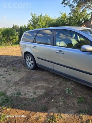 Grey Volvo V50 2004 in Rezekne, with an engine capacity of 2.00 L and mileage of 502 thousand km for 1250 €, photo 3 on AUTOMOTO.COM.LV