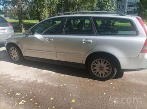 Pelēks Volvo V50 2004 Rīga, ar dzinēja tilpumu 2.00 L un nobraukumu 252 tūkst. km par 1650 €, foto 3 vietnē AUTOMOTO.COM.LV