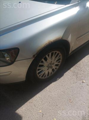 Pelēks Volvo V50 2004 Rīga, ar dzinēja tilpumu 2.00 L un nobraukumu 252 tūkst. km par 1650 €, foto 7 vietnē AUTOMOTO.COM.LV