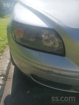 Pelēks Volvo V50 2004 Rīga, ar dzinēja tilpumu 2.00 L un nobraukumu 252 tūkst. km par 1650 €, foto 10 vietnē AUTOMOTO.COM.LV
