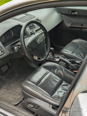 Pelēks Volvo V50 2004 Rīga, ar dzinēja tilpumu 2.40 L un nobraukumu 406 tūkst. km par 2900 €, foto 8 vietnē AUTOMOTO.COM.LV