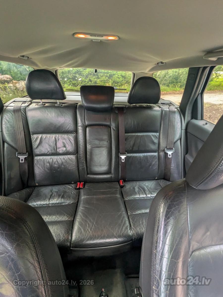 Pelēks Volvo V50 2004 Rīga, ar dzinēja tilpumu 2.40 L un nobraukumu 406 tūkst. km par 2900 €, foto 13 vietnē AUTOMOTO.COM.LV