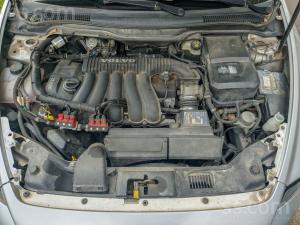 Grey Volvo V50 2004 in Saldus, with an engine capacity of 2.40 L and mileage of 406 thousand km for 2900 €, photo 16 on AUTOMOTO.COM.LV