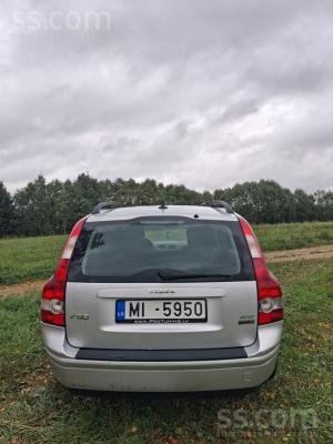 Pelēks Volvo V50 2004 Jēkabpils, ar dzinēja tilpumu 2.00 L un nobraukumu 301 tūkst. km par 1350 €, foto 4 vietnē AUTOMOTO.COM.LV