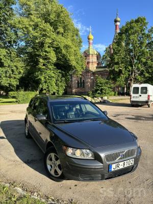 Grey Volvo V50 2005 in Kuldiga, with an engine capacity of 1.60 L and mileage of 308 thousand km for 1600 €, photo 8 on AUTOMOTO.COM.LV