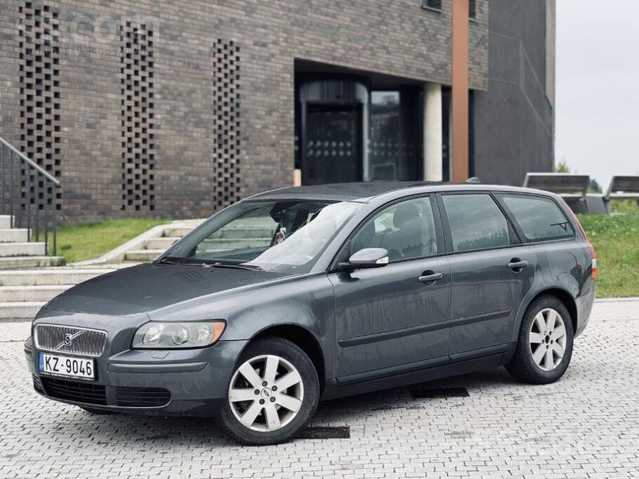 Grey Volvo V50 2005 in Rezekne, with an engine capacity of 1.80 L and mileage of 269 thousand km for 1250 €, photo 1 on AUTOMOTO.COM.LV