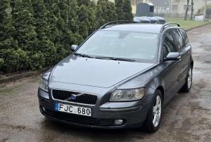 Pelēks Volvo V50 2005 Radviliškis, ar dzinēja tilpumu 2.00 L un nobraukumu 374 tūkst. km par 1350 €, foto  vietnē AUTOMOTO.COM.LV