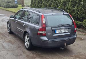 Pelēks Volvo V50 2005 Radviliškis, ar dzinēja tilpumu 2.00 L un nobraukumu 374 tūkst. km par 1350 €, foto 3 vietnē AUTOMOTO.COM.LV