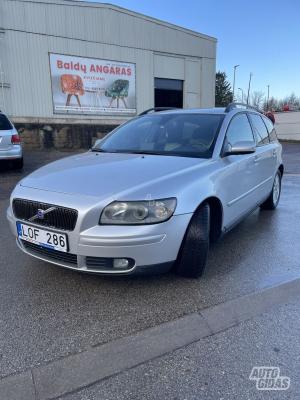 Grey Volvo V50 2005 in Alytus, with an engine capacity of 2.00 L and mileage of 350 thousand km for 1700 €, photo 3 on AUTOMOTO.COM.LV