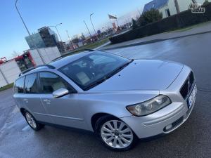 Grey Volvo V50 2005 in Alytus, with an engine capacity of 2.00 L and mileage of 350 thousand km for 1700 €, photo 9 on AUTOMOTO.COM.LV