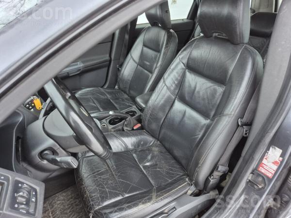 Pelēks Volvo V50 2005 Balvi, ar dzinēja tilpumu 1.60 L un nobraukumu 409 tūkst. km par 1200 €, foto 6 vietnē AUTOMOTO.COM.LV