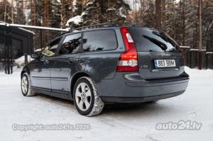 Grey Volvo V50 2005 in Tallinn, with an engine capacity of 2.40 L and mileage of 256 thousand km for 2699 €, photo 4 on AUTOMOTO.COM.LV
