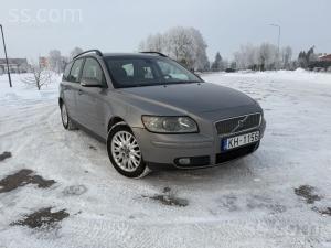 Pelēks Volvo V50 2005 Bauska, ar dzinēja tilpumu 2.00 L un nobraukumu 328 tūkst. km par 1490 €, foto 2 vietnē AUTOMOTO.COM.LV