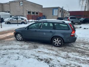 Grey Volvo V50 2005 in Kaunas, with an engine capacity of 2.00 L and mileage of 300 thousand km for 750 €, photo 11 on AUTOMOTO.COM.LV